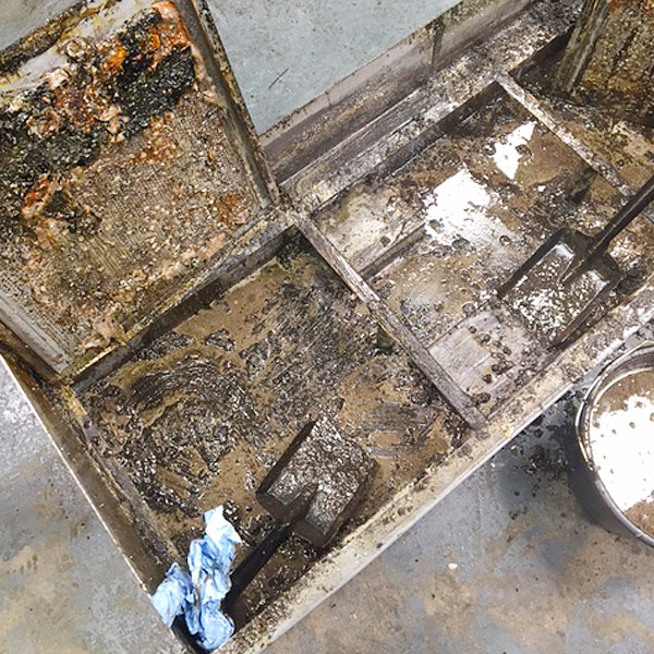 CNC Machine Cleaning Service - ETL Fluid Experts Ltd